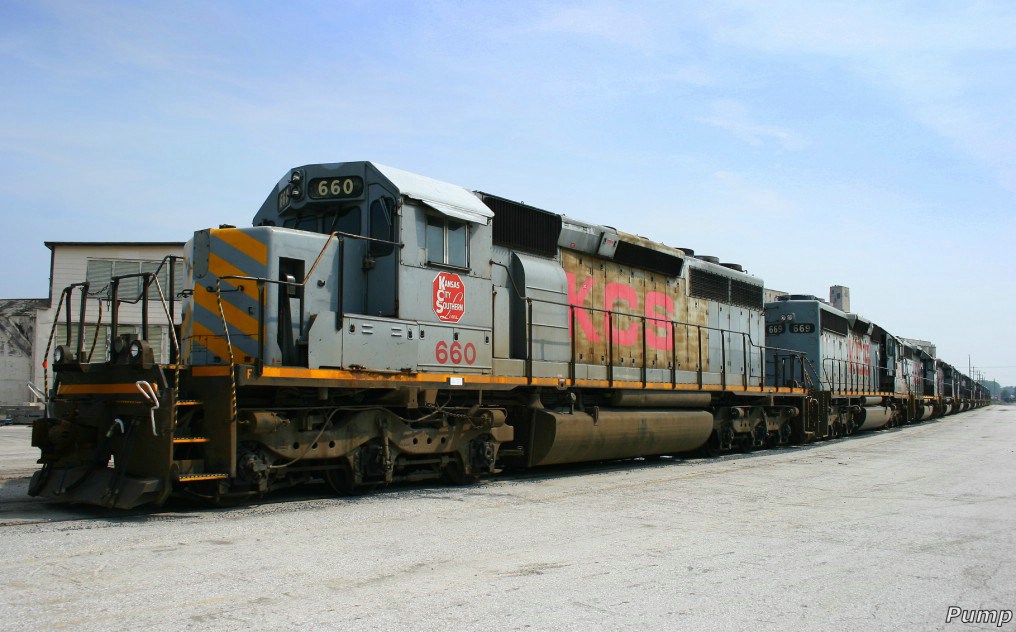 Stored KCS Locomotives in KCS Knoche Yard